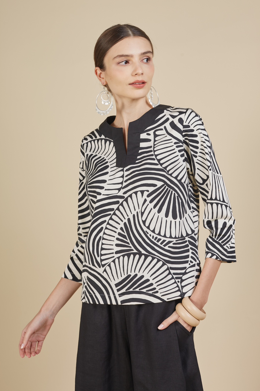 Island Shop - Resort Wear, Versatile Design